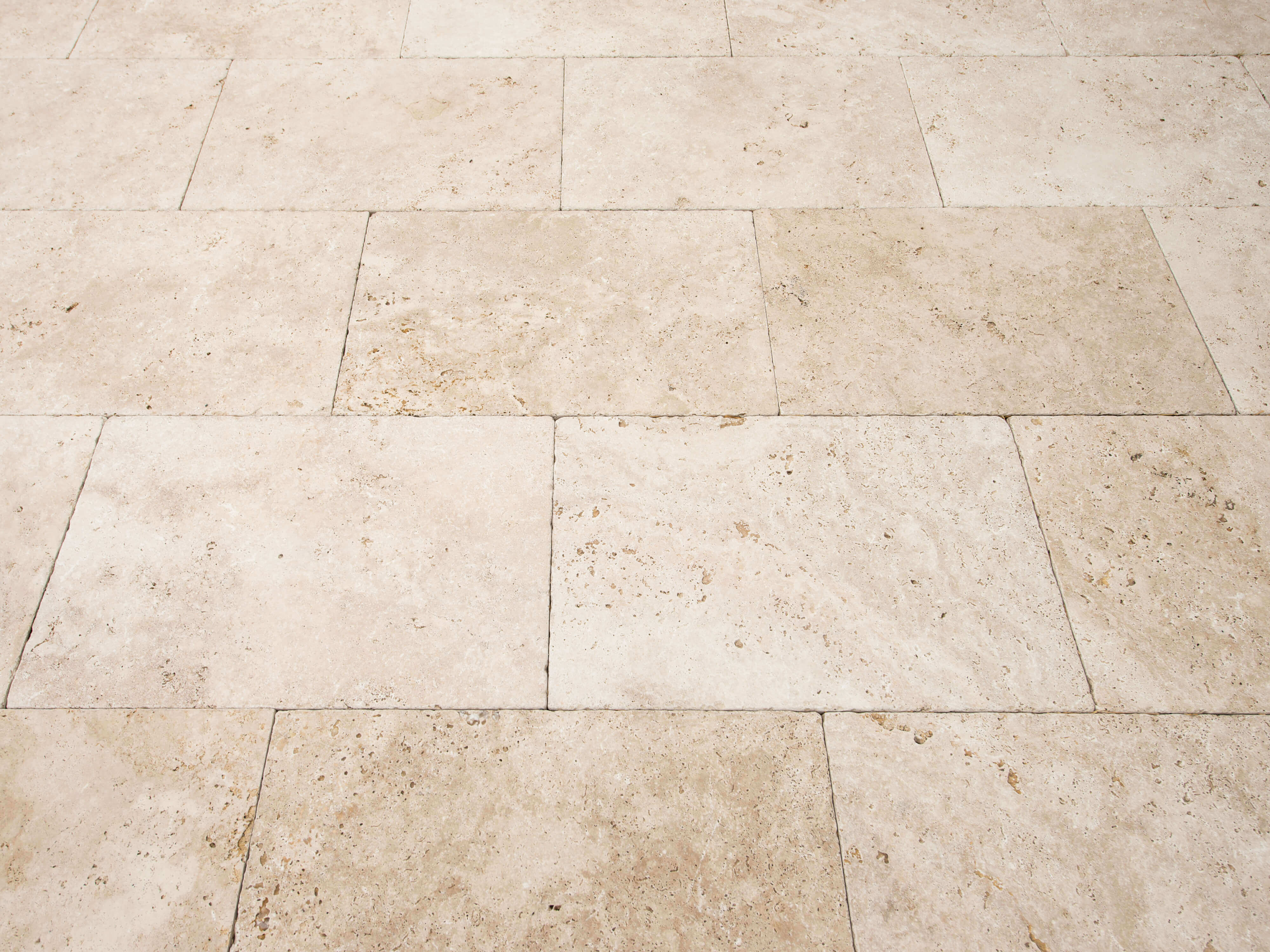 Dalles Medium SELECT, en travertin vieilli | stonenaturelle